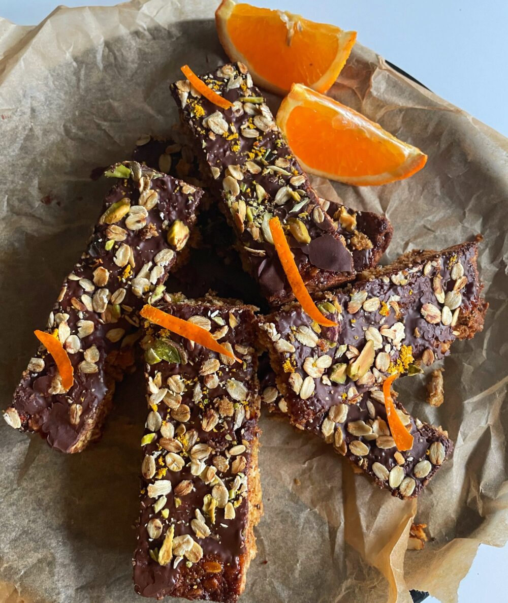 Easy Eggless Orange & Chocolate Oats Energy Bars - My Flavour Factory